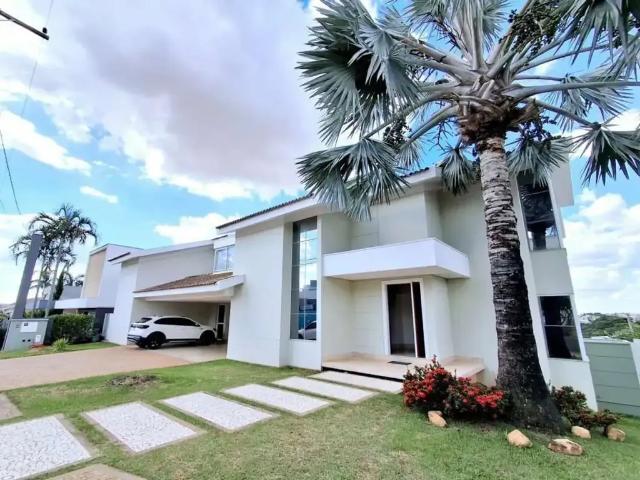 Casa / Sobrado para Locação em Marília/SP Jardim Alvorada 4 Quartos