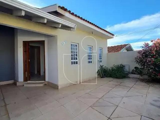 Casa / Sobrado para Locação em Marília/SP Jardim América 4 Quartos