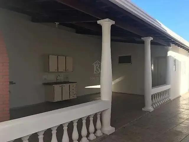 Casa / Sobrado para Locação em Marília/SP Jardim Estoril 3 Quartos