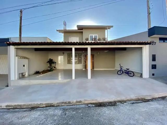 Casa / Sobrado para Locação em Marília/SP Jardim Itaipu 3 Quartos
