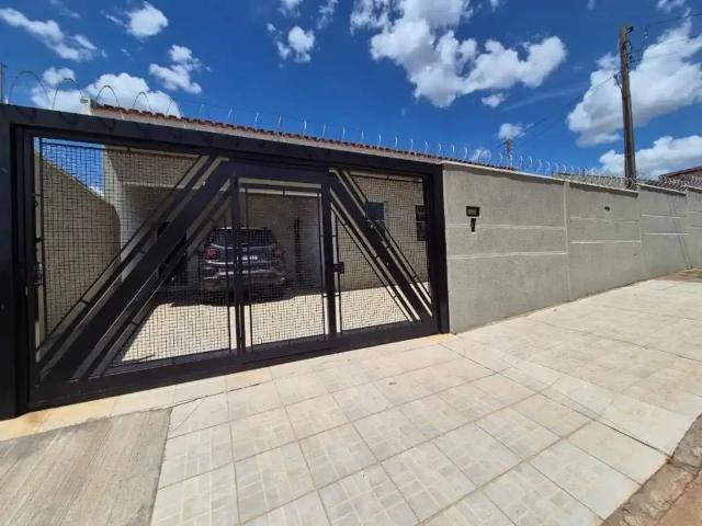 Casa / Sobrado para Locação em Marília/SP Jardim Jequitibá 3 Quartos