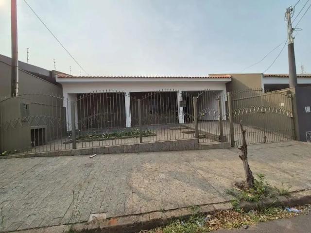 Casa / Sobrado para Locação em Marília/SP Jardim Parati 3 Quartos