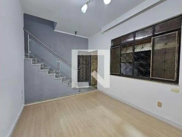 Casa / Sobrado para Locação em Mesquita/RJ Centro 3 Quartos