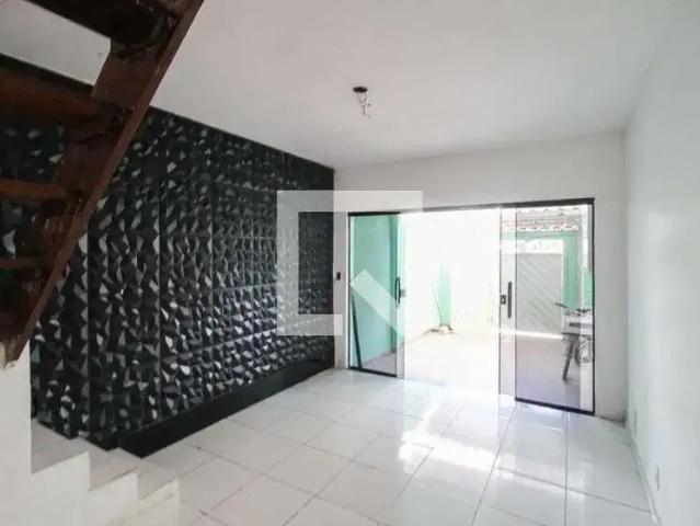 Casa / Sobrado para Locação em Mesquita/RJ Jacutinga 2 Quartos