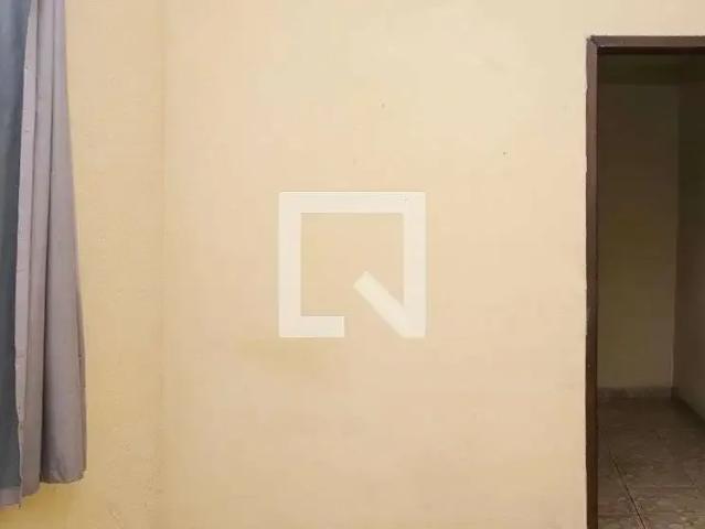 Casa / Sobrado para Locação em Mesquita/RJ Rocha Sobrinho 2 Quartos