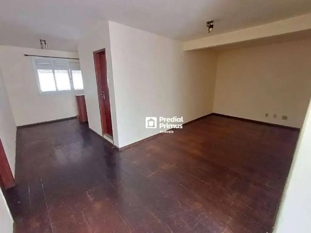 Casa / Sobrado para Locação em Nova Friburgo/RJ Centro 2 Quartos
