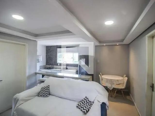 Casa / Sobrado para Locação em Nova Iguaçu/RJ Comendador Soares 2 Quartos