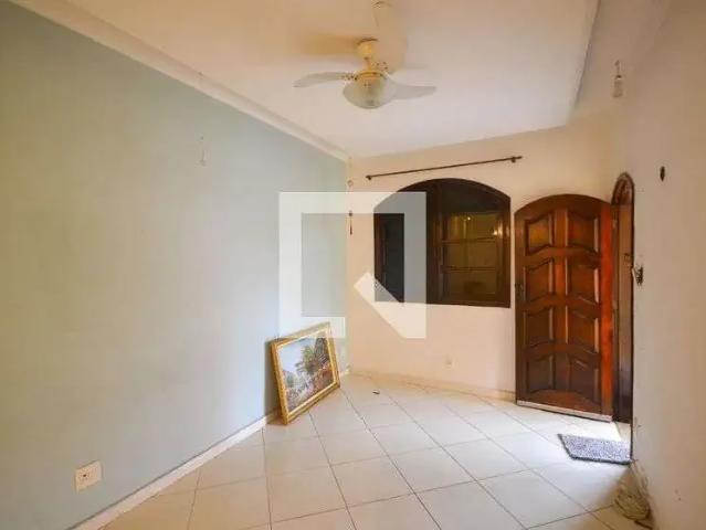 Casa / Sobrado para Locação em Nova Iguaçu/RJ Maria da Luz 1 Quartos