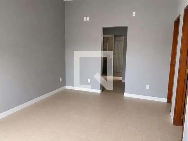 Casa / Sobrado para Locação em Nova Iguaçu/RJ Maria da Luz 2 Quartos