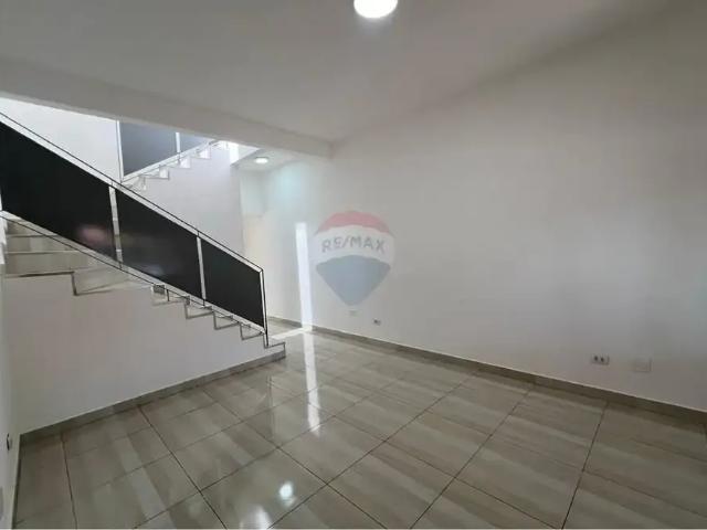 Casa / Sobrado para Locação em Nova Odessa/SP Jardim Santa Rosa 4 Quartos