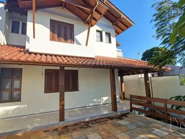 Casa / Sobrado para Locação em Novo Hamburgo/RS Ideal 3 Quartos