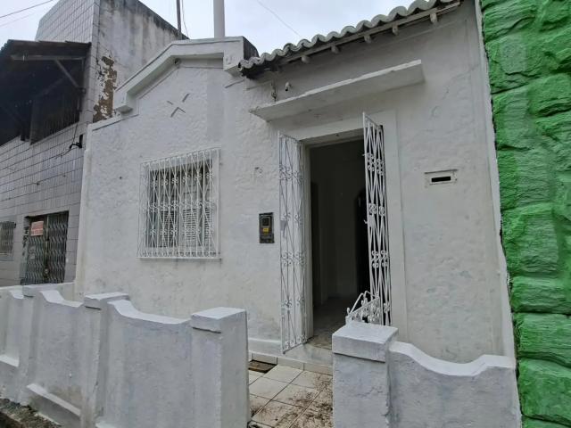 Casa / Sobrado para Locação em Natal/RN Cidade Alta 2 Quartos