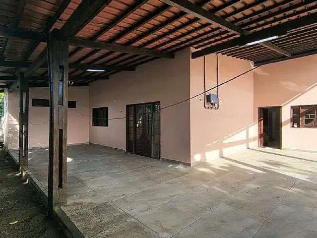 Casa / Sobrado para Locação em Natal/RN Ponta Negra 4 Quartos