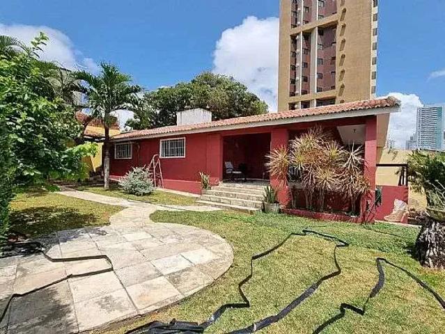 Casa / Sobrado para Locação em Natal/RN Ponta Negra 3 Quartos