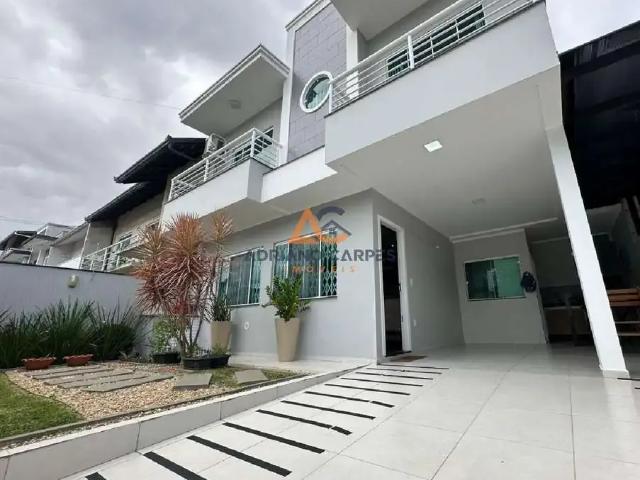 Casa / Sobrado para Locação em Navegantes/SC Centro 3 Quartos
