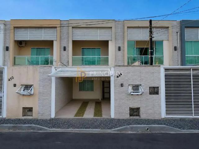Casa / Sobrado para Locação em Navegantes/SC Centro 3 Quartos