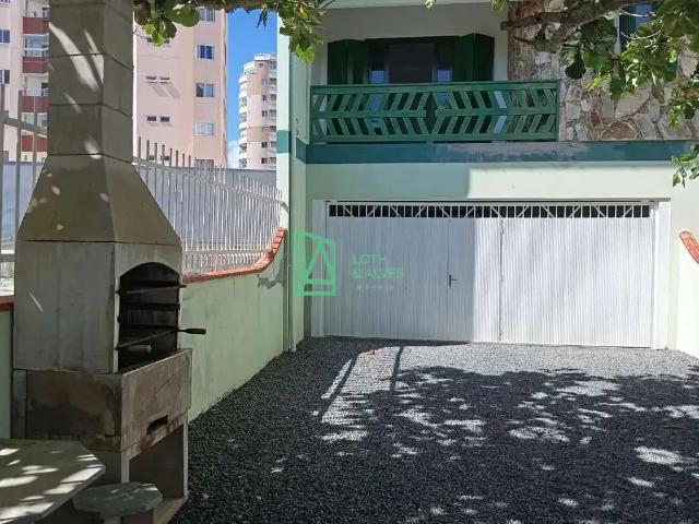 Casa / Sobrado para Locação em Navegantes/SC Gravata 3 Quartos