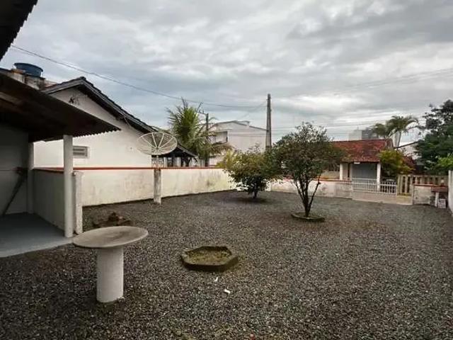 Casa / Sobrado para Locação em Navegantes/SC Gravata 1 Quartos