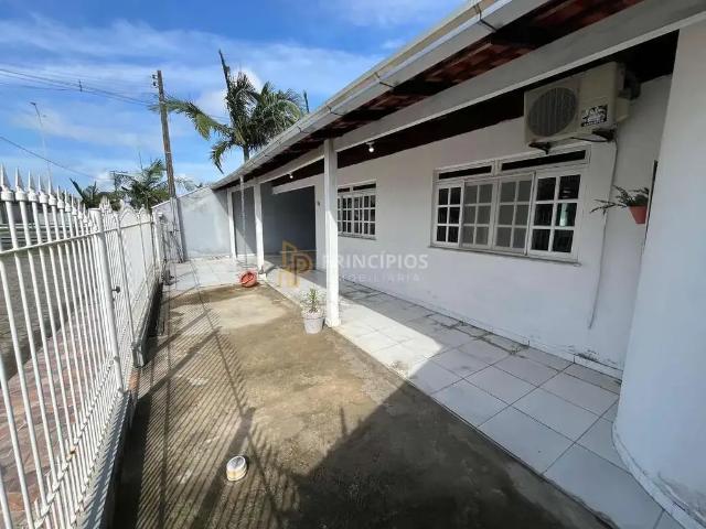 Casa / Sobrado para Locação em Navegantes/SC São Domingos 3 Quartos