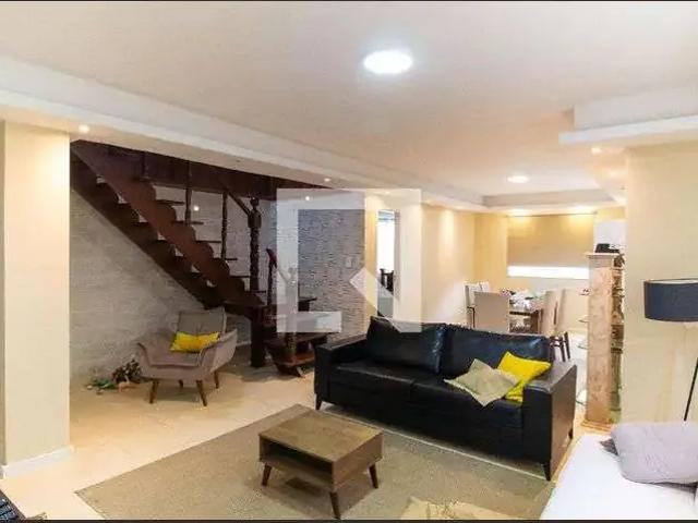 Casa / Sobrado para Locação em Niterói/RJ Maravista 4 Quartos