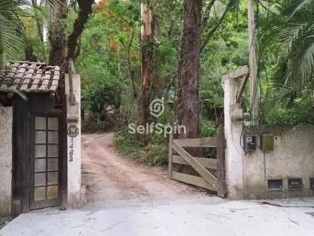 Casa / Sobrado para Locação em Niterói/RJ Engenho do Mato 2 Quartos