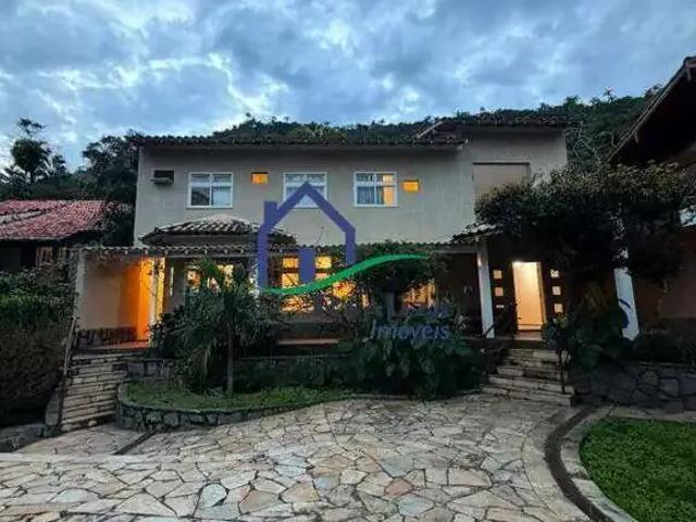 Casa / Sobrado para Locação em Niterói/RJ Itacoatiara 3 Quartos