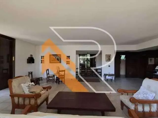 Casa / Sobrado para Locação em Niterói/RJ Itaipu 4 Quartos