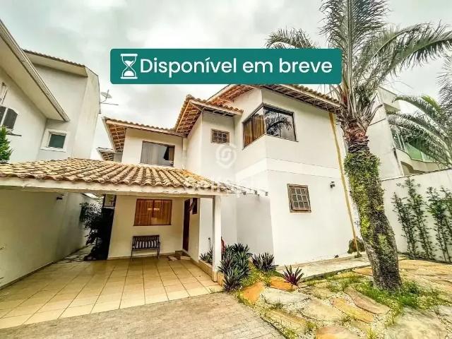 Casa / Sobrado para Locação em Niterói/RJ Itaipu 4 Quartos