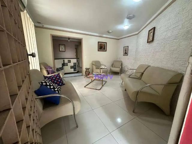 Casa / Sobrado para Locação em Niterói/RJ Icaraí 8 Quartos