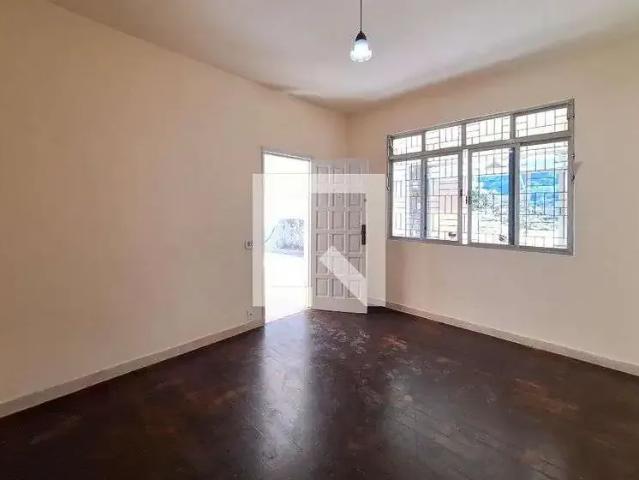 Casa / Sobrado para Locação em Niterói/RJ São Francisco 4 Quartos