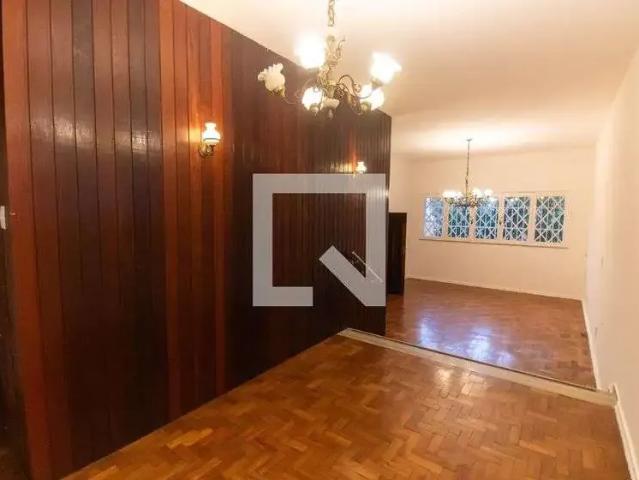 Casa / Sobrado para Locação em Niterói/RJ São Francisco 5 Quartos