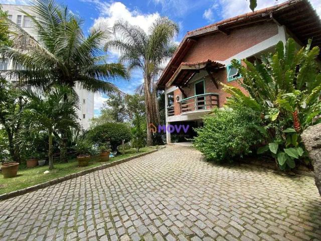 Casa / Sobrado para Locação em Niterói/RJ São Francisco 6 Quartos