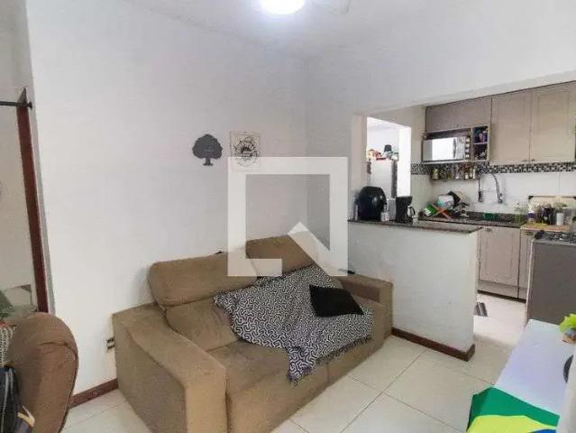 Casa / Sobrado para Locação em Niterói/RJ Santa Rosa 1 Quartos
