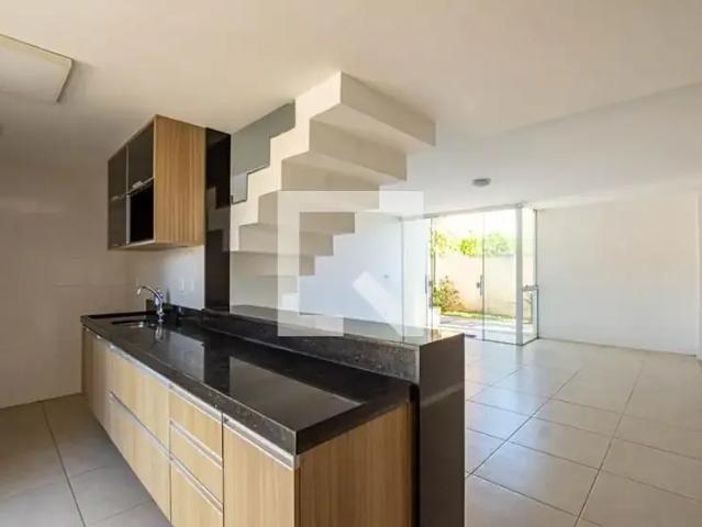 Casa / Sobrado para Locação em Niterói/RJ Serra Grande 2 Quartos