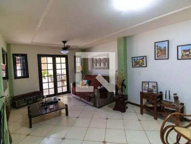 Casa / Sobrado para Locação em Niterói/RJ Serra Grande 3 Quartos