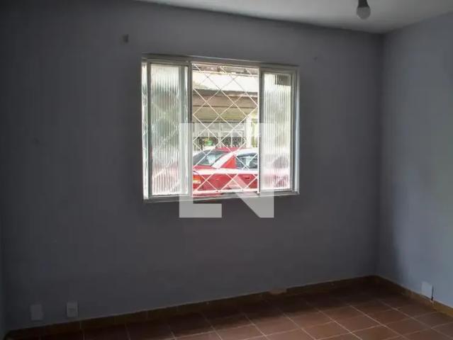 Casa / Sobrado para Locação em Nilópolis/RJ Centro 2 Quartos