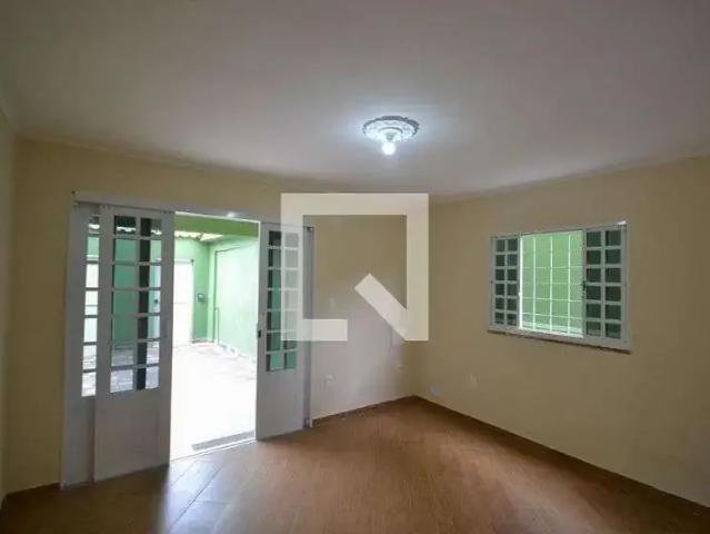 Casa / Sobrado para Locação em Nilópolis/RJ Centro 2 Quartos