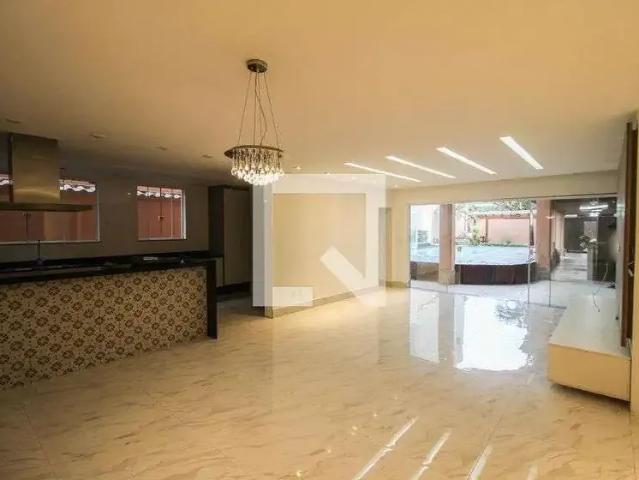Casa / Sobrado para Locação em Nilópolis/RJ Santos Dumont 3 Quartos