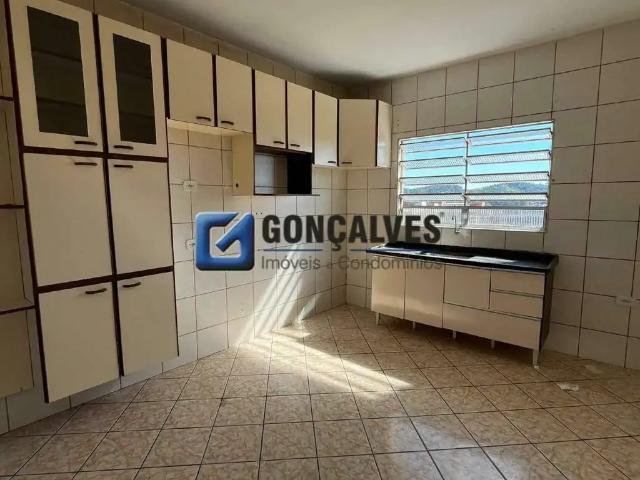 Casa / Sobrado para Locação em São Bernardo do Campo/SP Alvarenga 2 Quartos