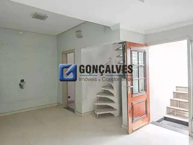 Casa / Sobrado para Locação em São Bernardo do Campo/SP Alves Dias 5 Quartos