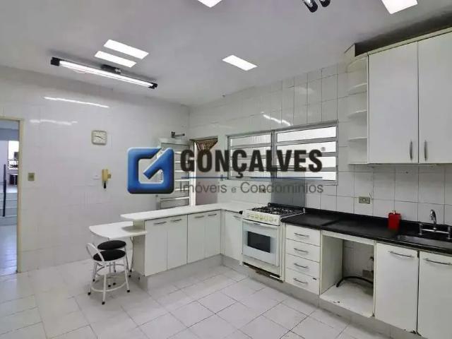 Casa / Sobrado para Locação em São Bernardo do Campo/SP Assunção 2 Quartos