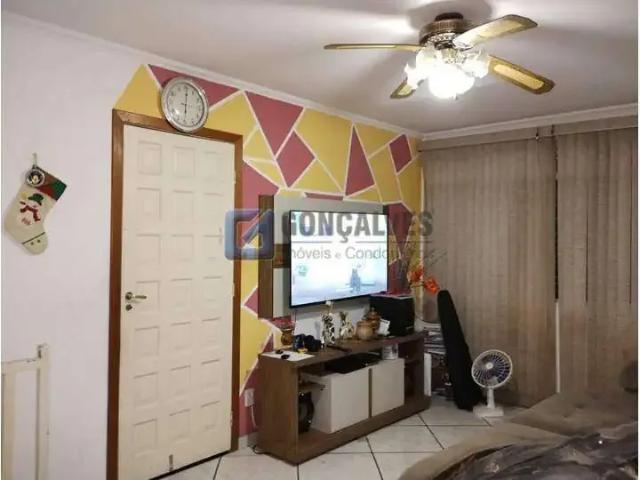 Casa / Sobrado para Locação em São Bernardo do Campo/SP Assunção 3 Quartos