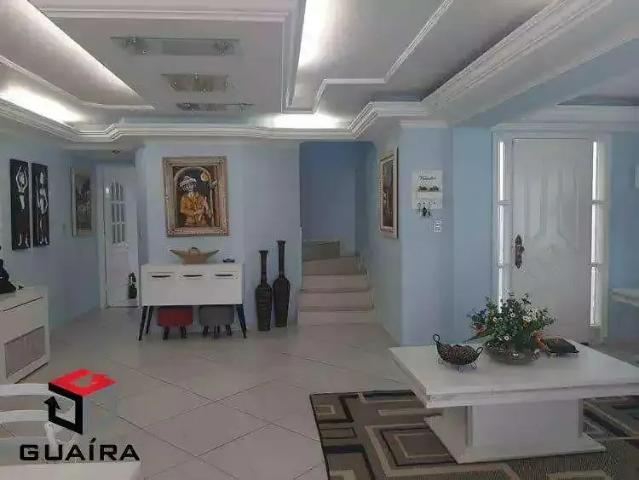 Casa / Sobrado para Locação em São Bernardo do Campo/SP Santa Terezinha 3 Quartos