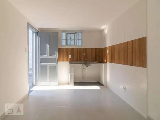 Casa / Sobrado para Locação em São Caetano do Sul/SP Mauá 1 Quartos