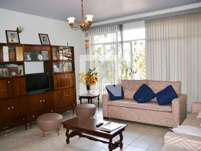 Casa / Sobrado para Locação em São Caetano do Sul/SP Santo Antônio 2 Quartos