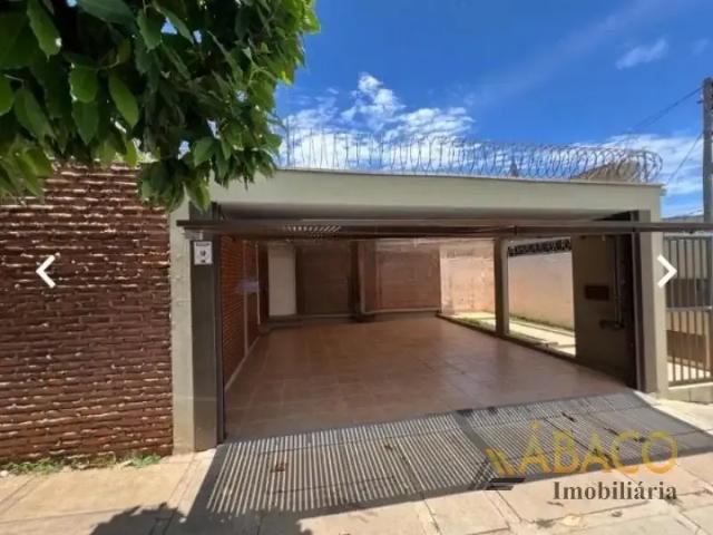 Casa / Sobrado para Locação em São Carlos/SP Centro 4 Quartos