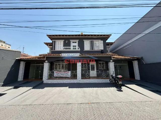 Casa / Sobrado para Locação em São Carlos/SP Centro 4 Quartos