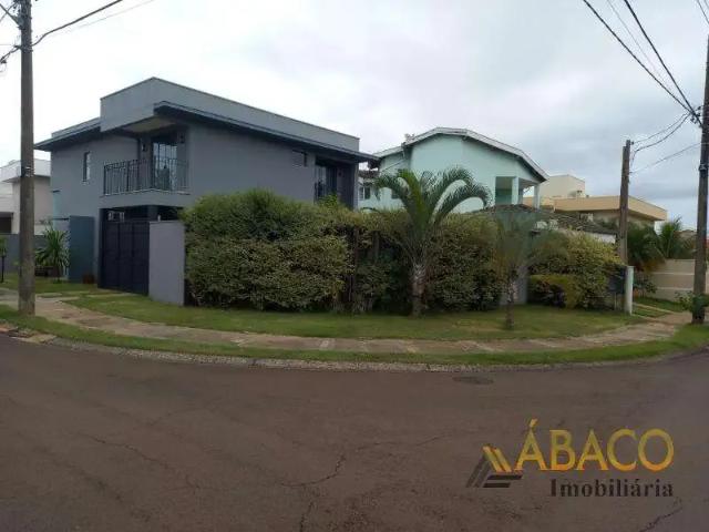 Casa / Sobrado para Locação em São Carlos/SP Centro 4 Quartos