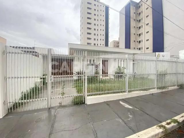 Casa / Sobrado para Locação em São Carlos/SP Centro 4 Quartos