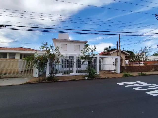 Casa / Sobrado para Locação em São Carlos/SP Centro 4 Quartos